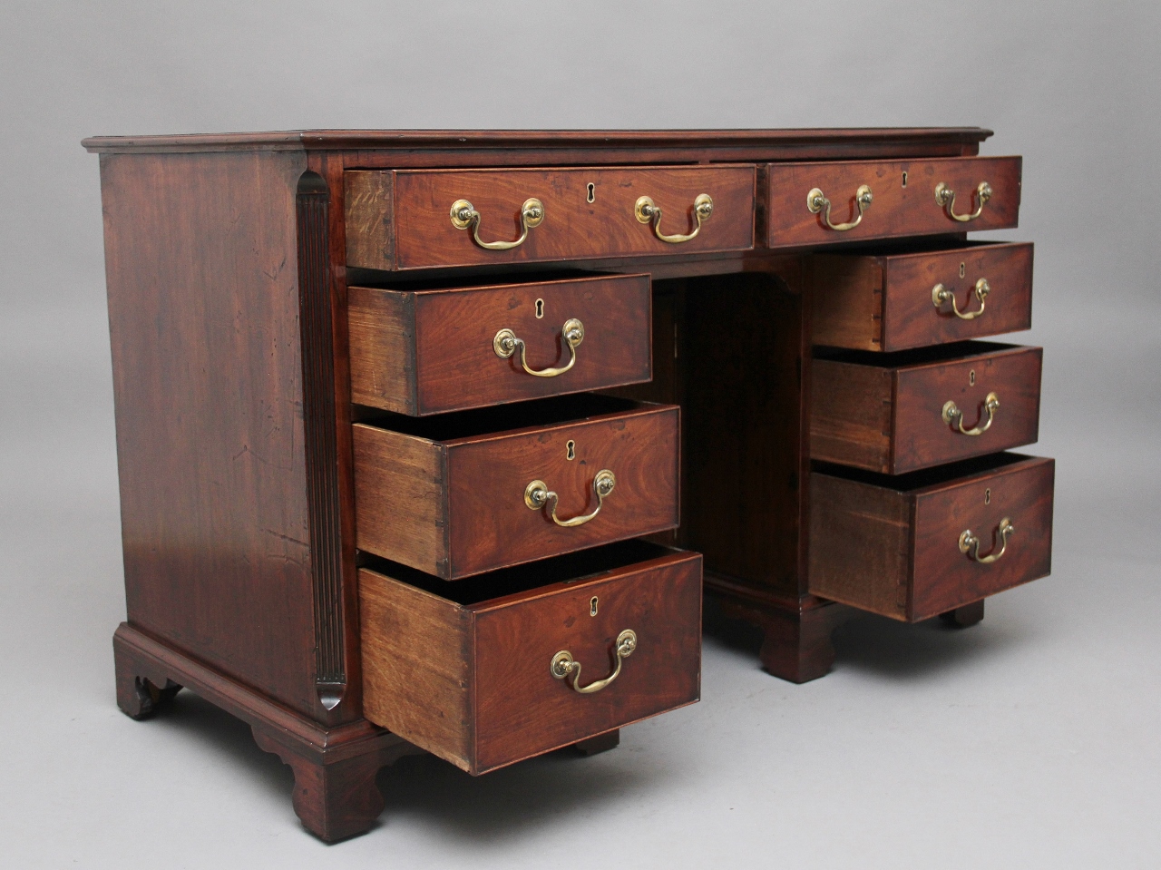 18th Century mahogany kneehole desk | Martlesham Antiques